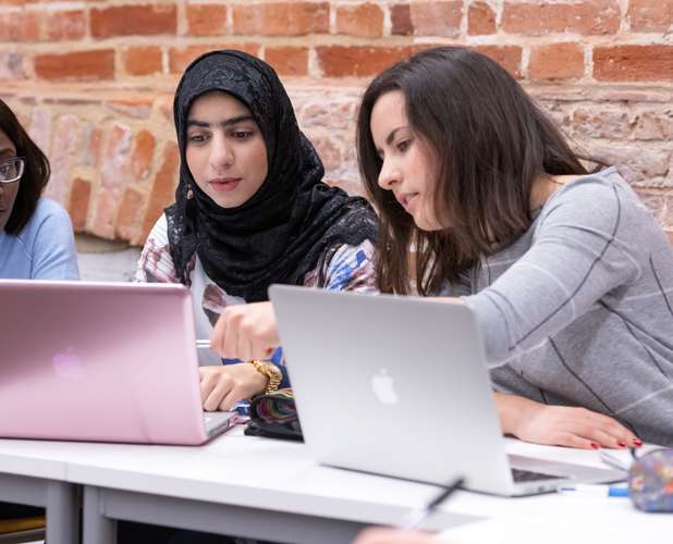 qualitative research methods uk